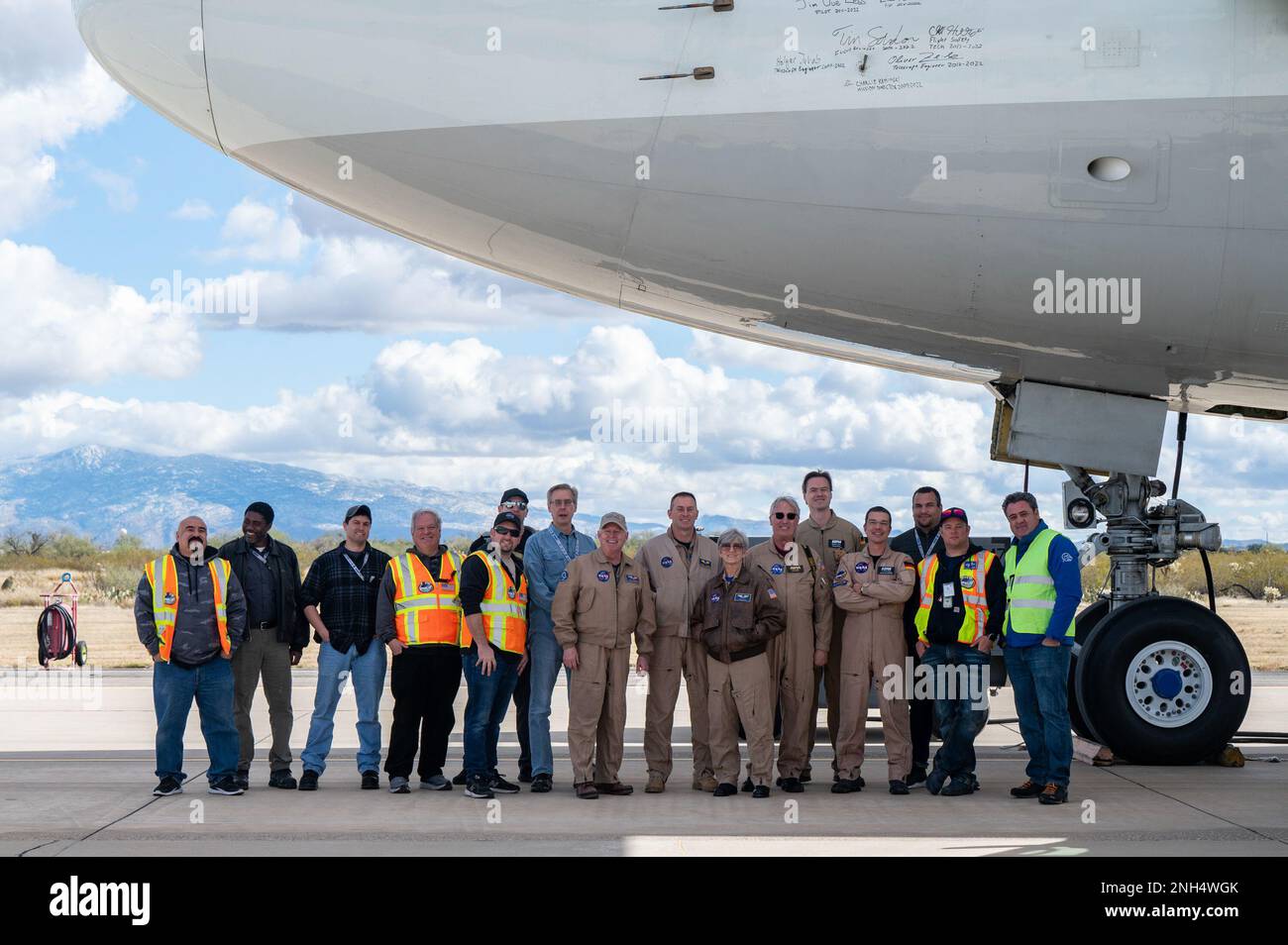 The final flight crew for NASA's Stratospheric Observatory for Infrared ...