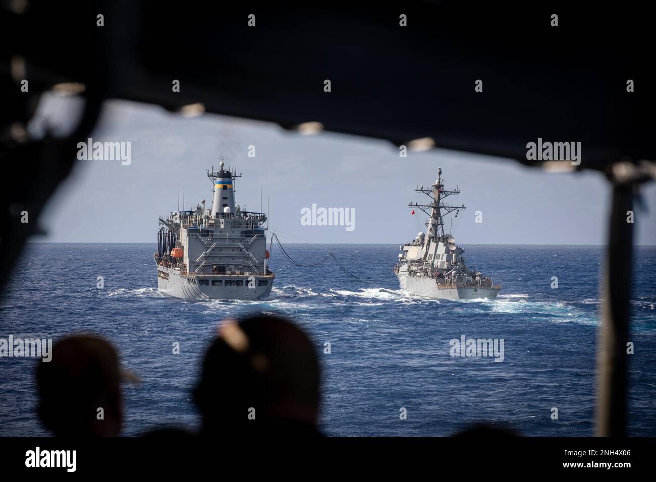 221213-N-YV347-2009 PACIFIC OCEAN (Dec. 13, 2022) The Arleigh Burke ...