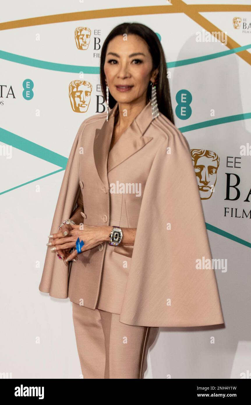 Michelle yeoh 2023 academy hi-res stock photography and images - Alamy