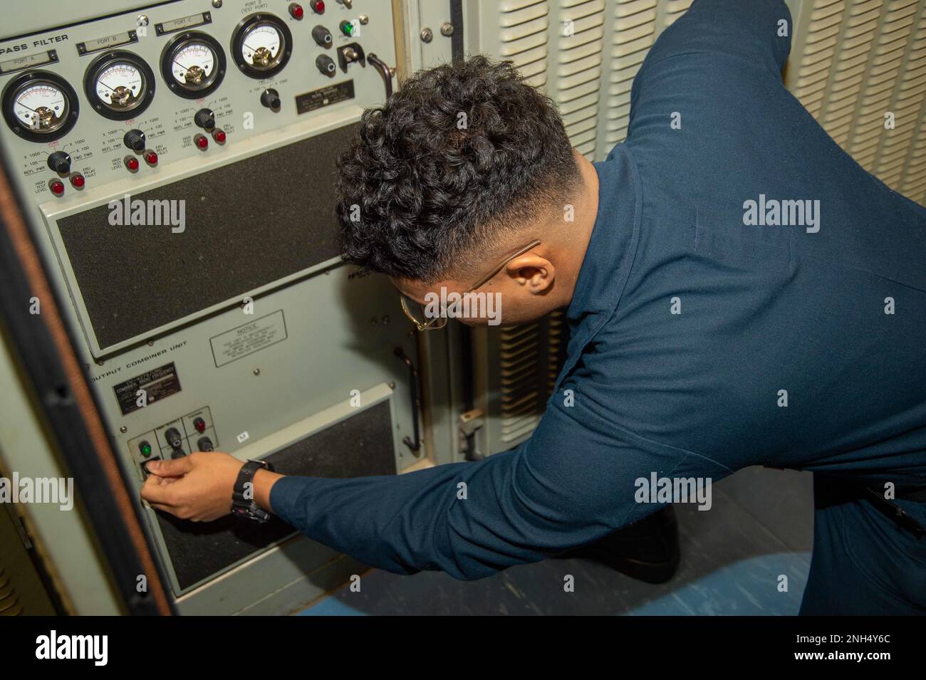 High frequency radio group transmitter room hi-res stock photography ...