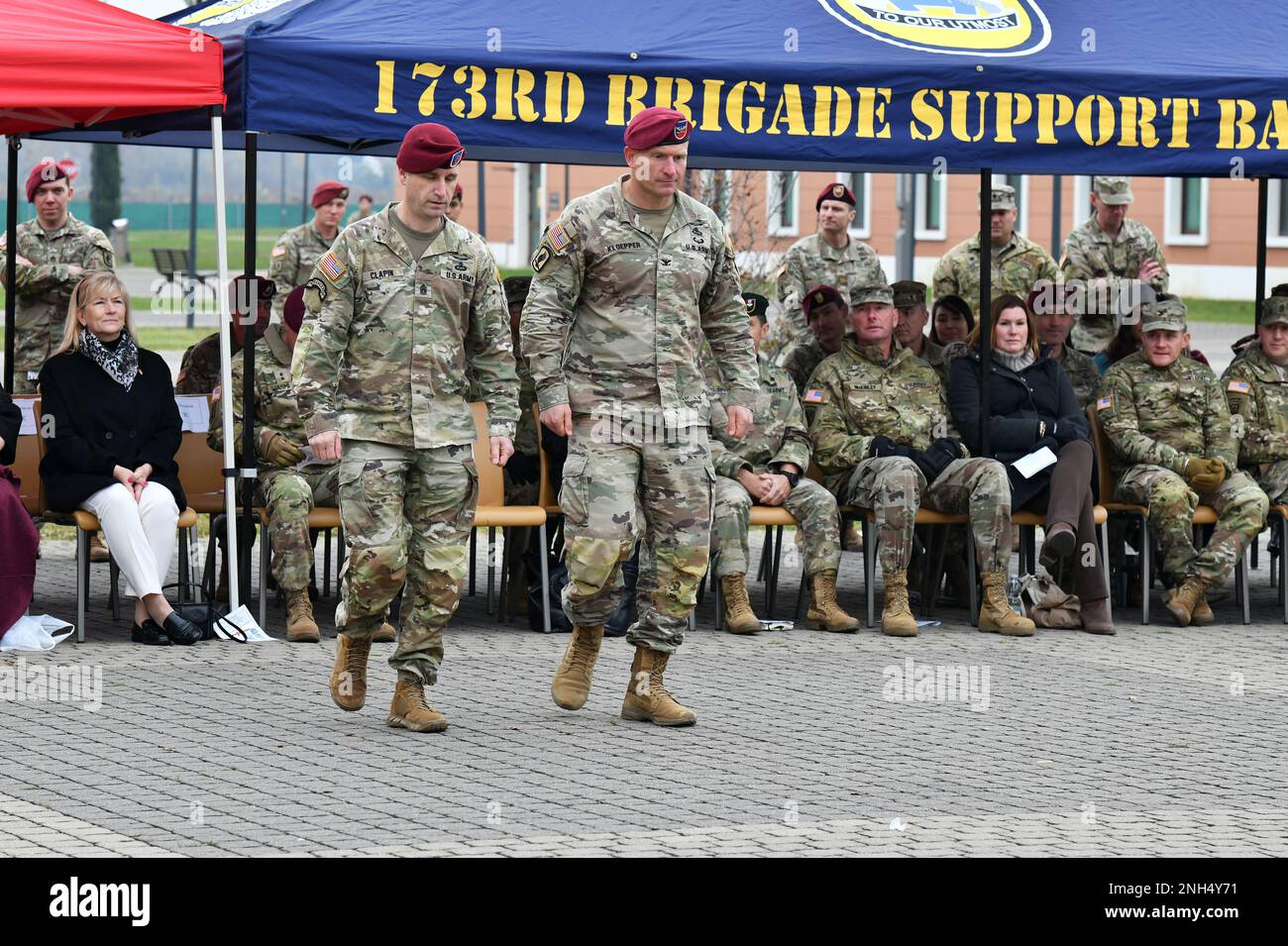 Commander of 173rd airborne brigade hi-res stock photography and images - Alamy