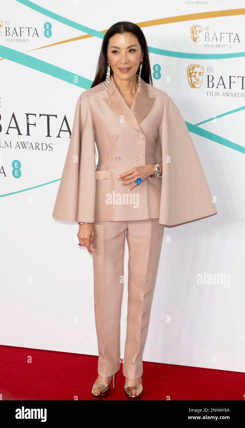 Michelle yeoh 2023 academy hi-res stock photography and images - Alamy
