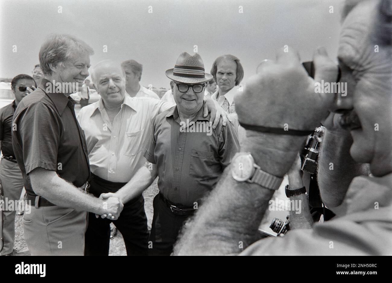 Jimmy Carter shakes hands with supporters. 1976 Stock Photo - Alamy