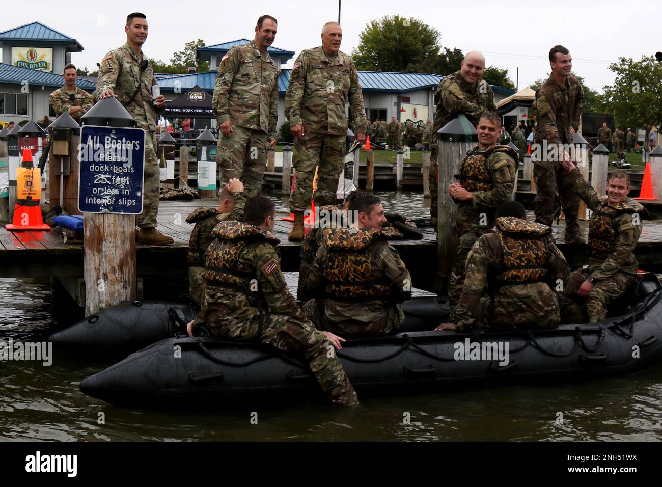 Regiment patrouille hi-res stock photography and images - Alamy