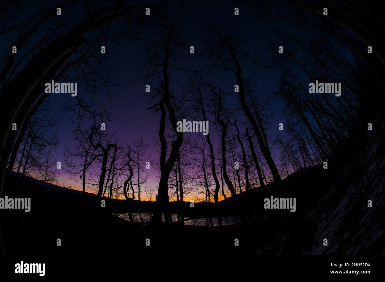 Beautiful colorado sunrise on lake hi-res stock photography and images ...