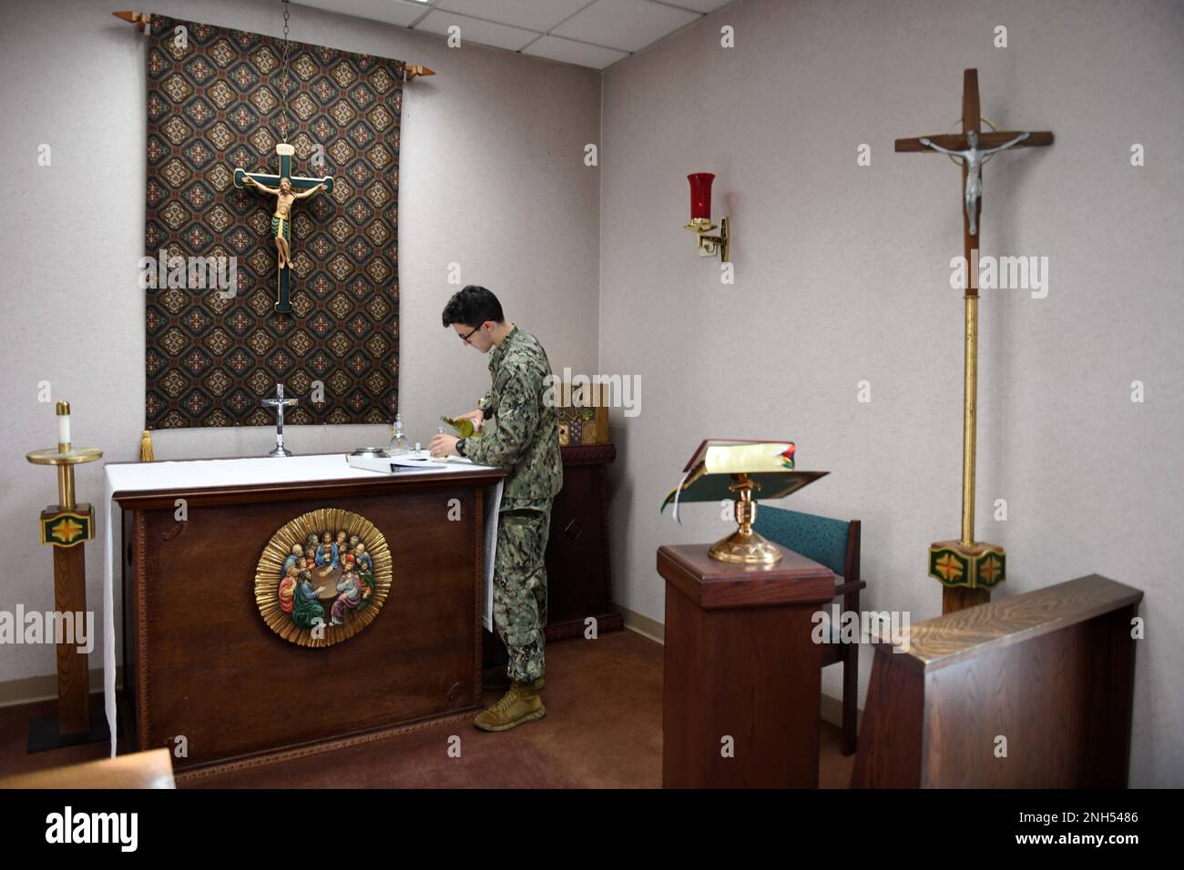 220621-N-IE405-1082 NAVAL SUPPORT ACTIVITY NAPLES, Italy (June 21, 2022 ...