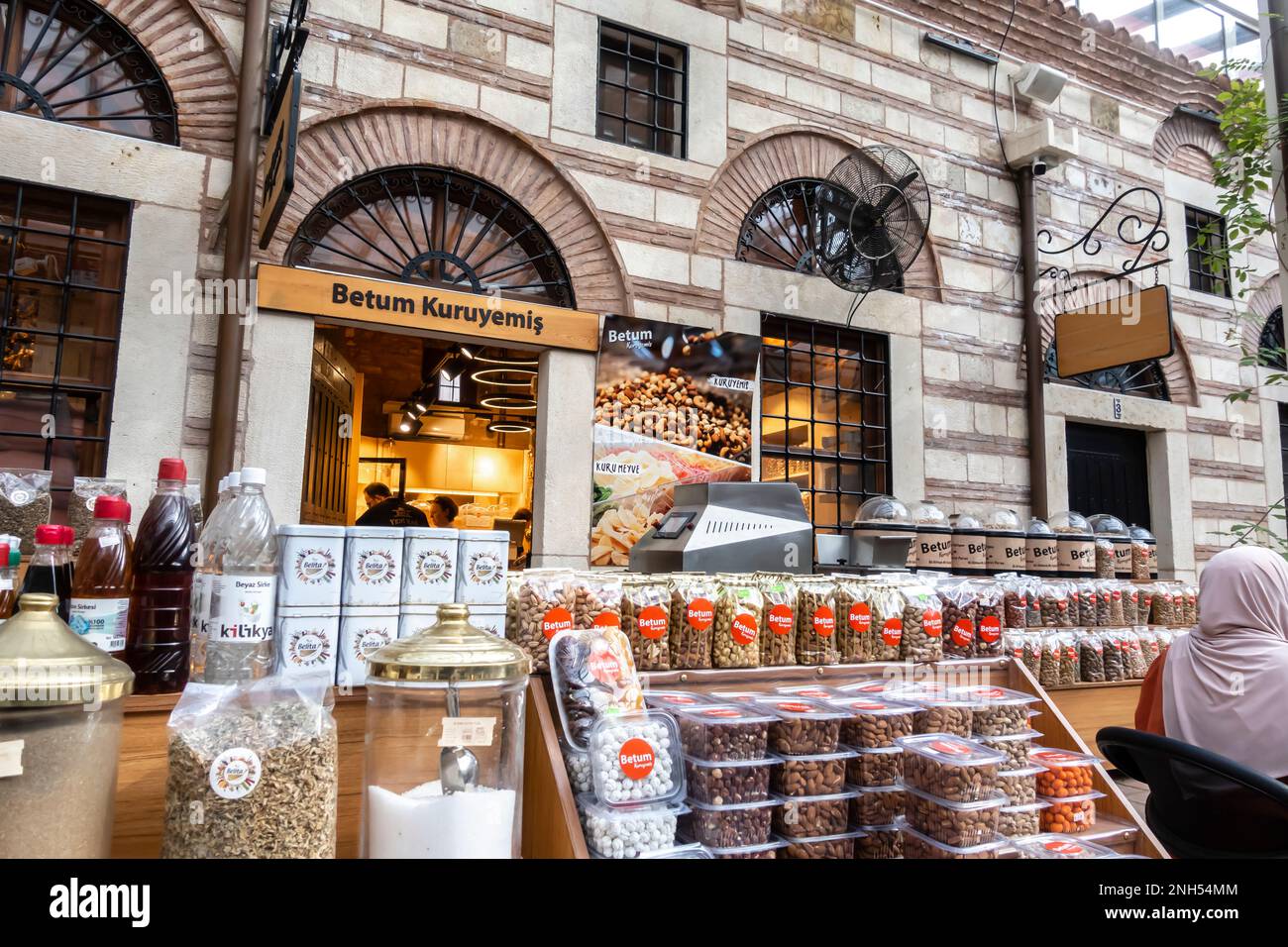 Betum Kuruyemiş - nuts sold in bazaar market marketplace Istanbul ...