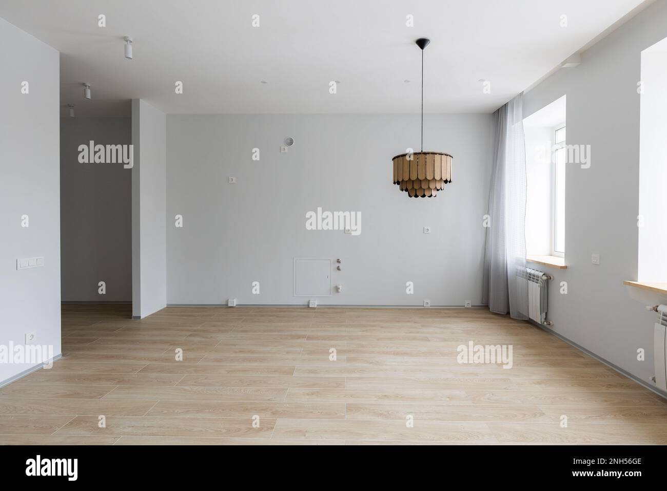 Empty gray room ready for people to move in Stock Photo - Alamy