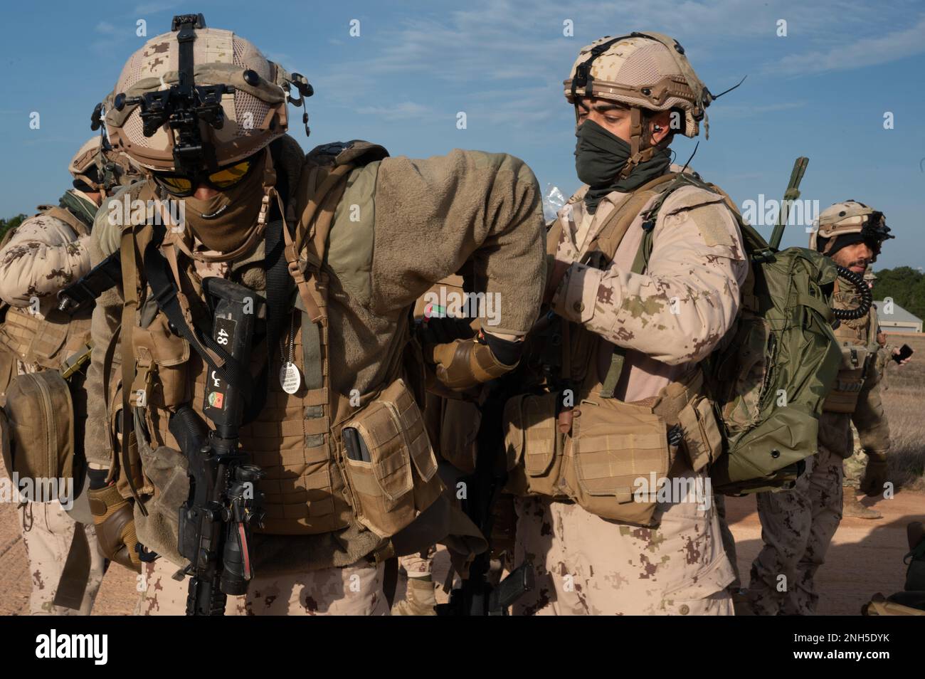 United Arab Emirates Soldiers prepare to board CH-47 Chinook ...