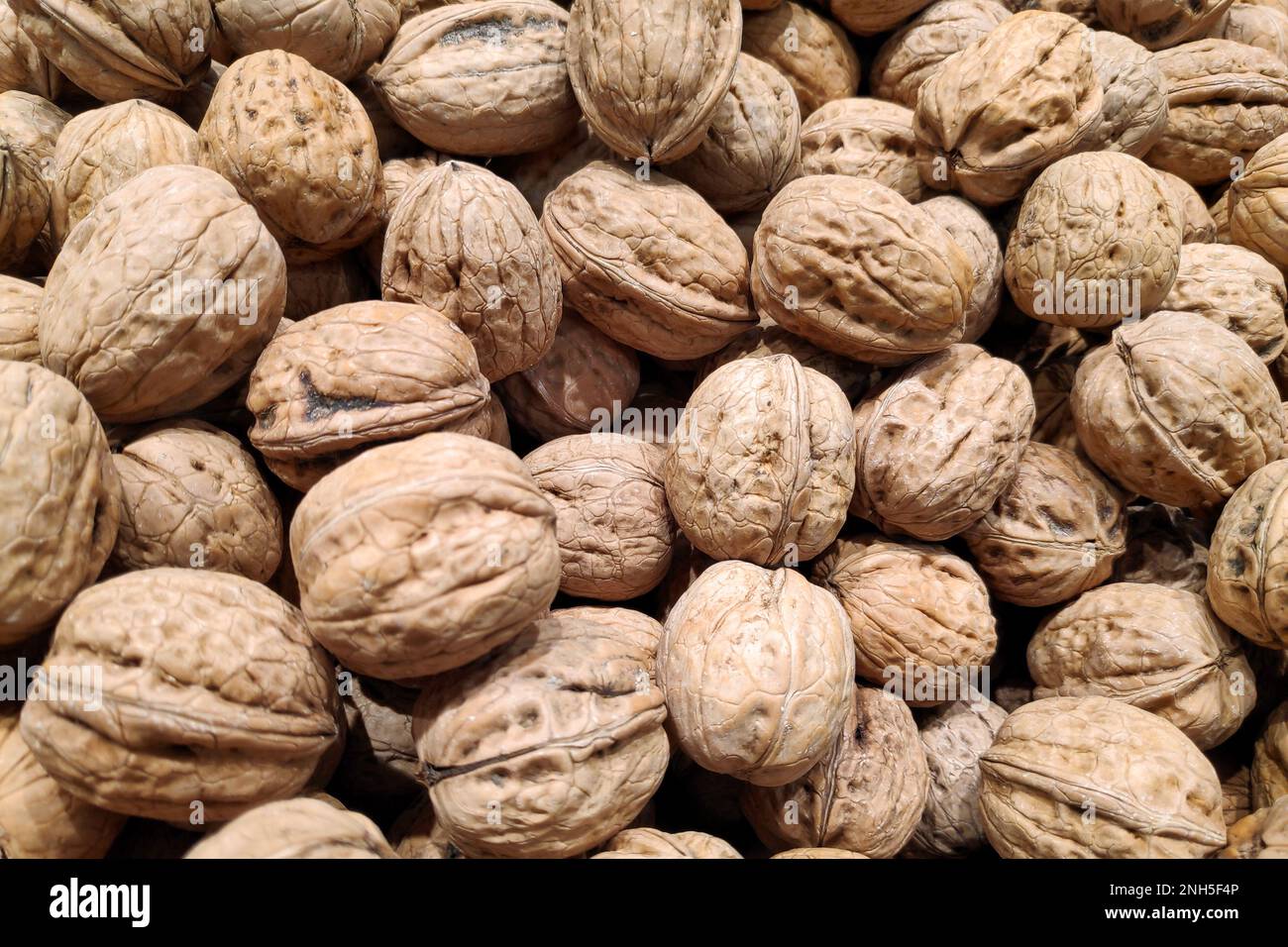 Walnuts for sale hi-res stock photography and images - Alamy