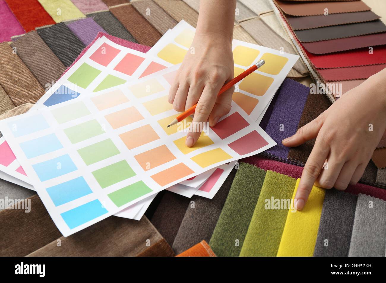 Pencil samples hi-res stock photography and images - Alamy