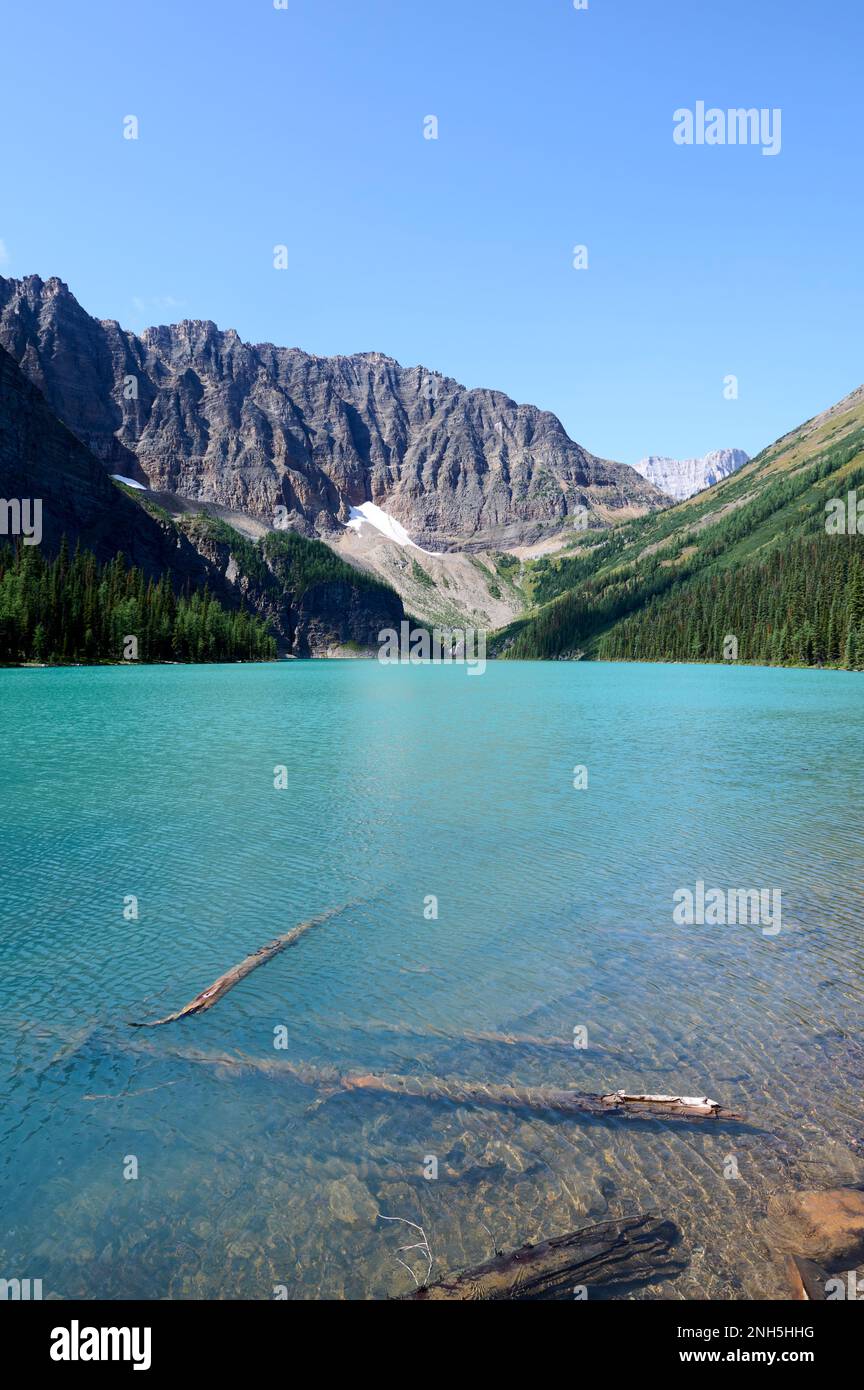 Taylor Lake, Banff National Park, Alberta, Canada Stock Photo - Alamy