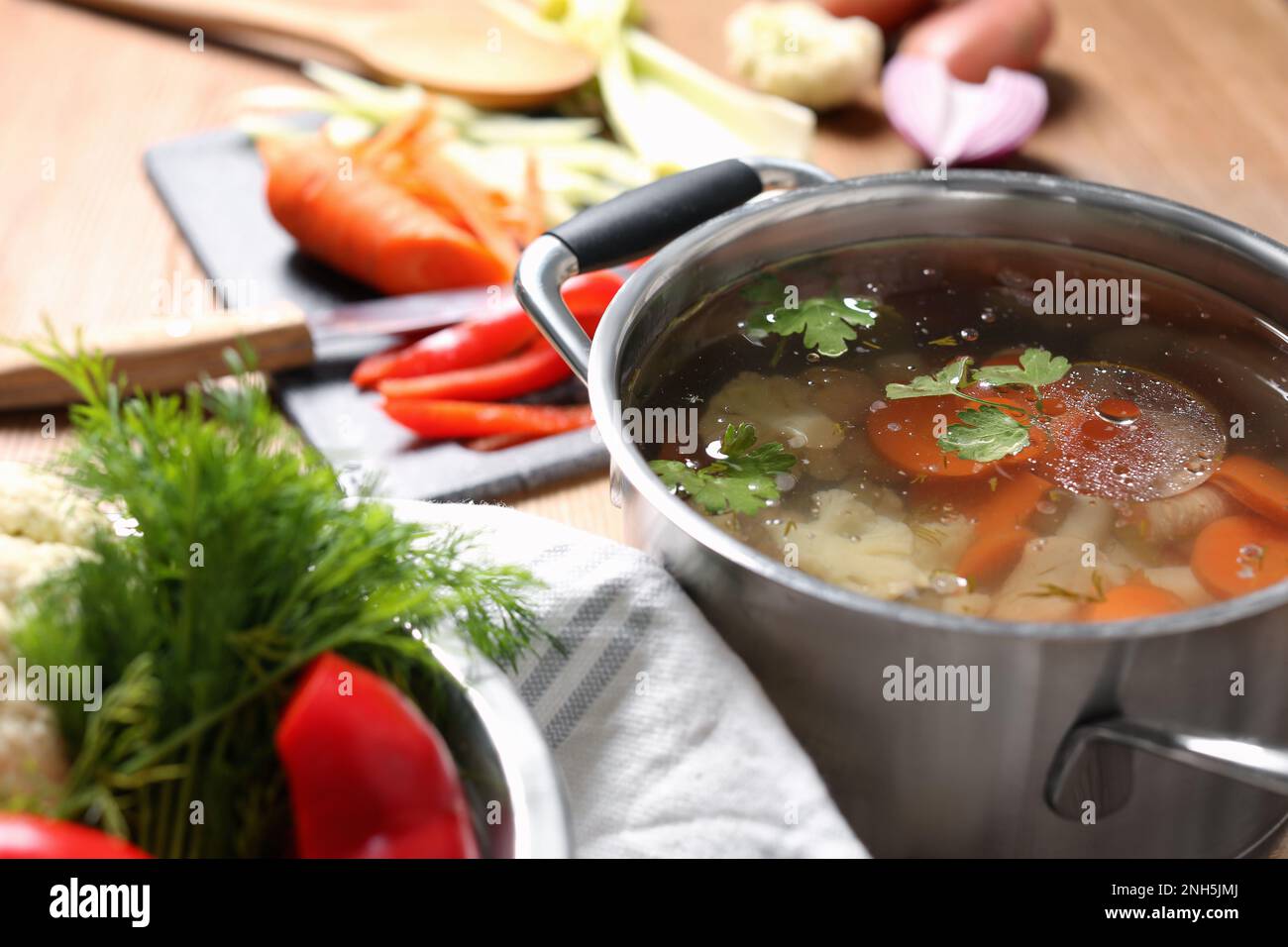 Vegetable bouillon hi-res stock photography and images - Alamy