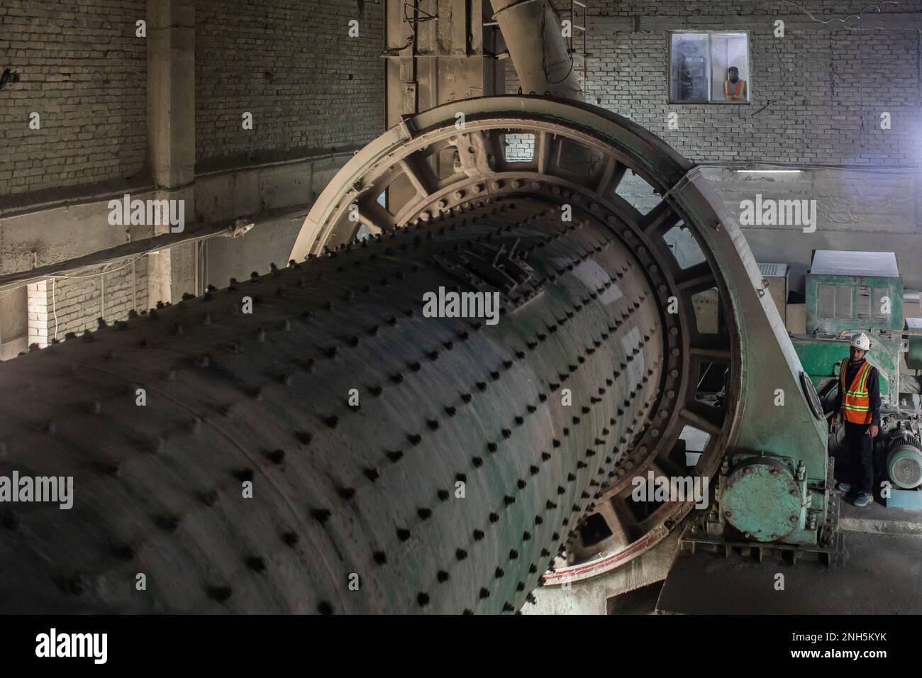 Mir cement plant hi-res stock photography and images - Alamy