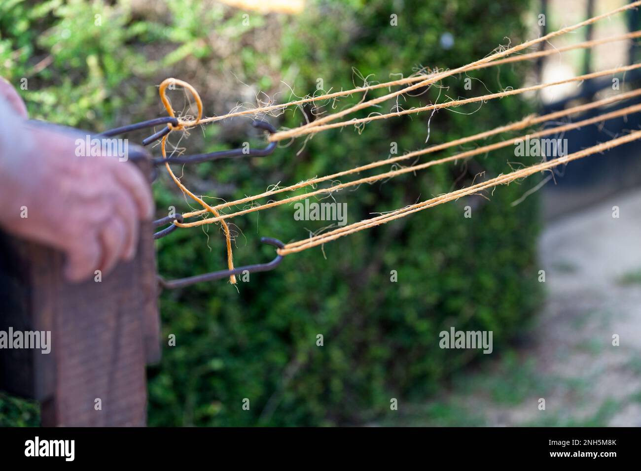 Weaving with rope hi-res stock photography and images - Alamy