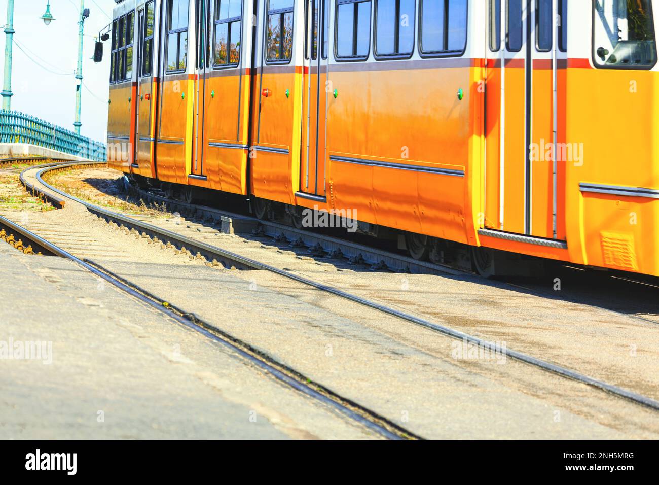 Yellow line metro route hi-res stock photography and images - Alamy