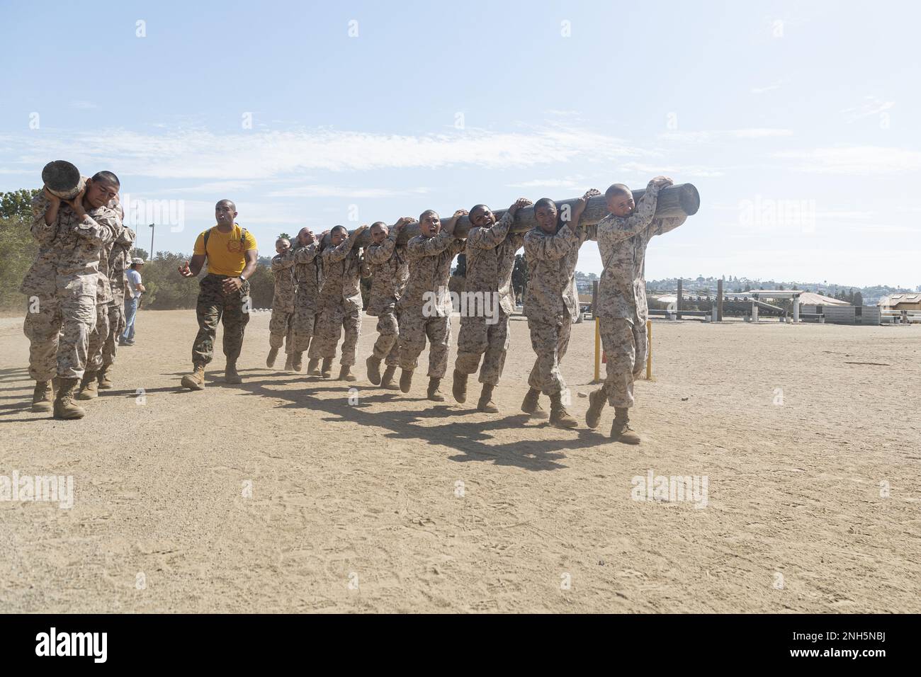 U.S. Marine Corps recruits with Golf Company, 2nd Recruit Training ...