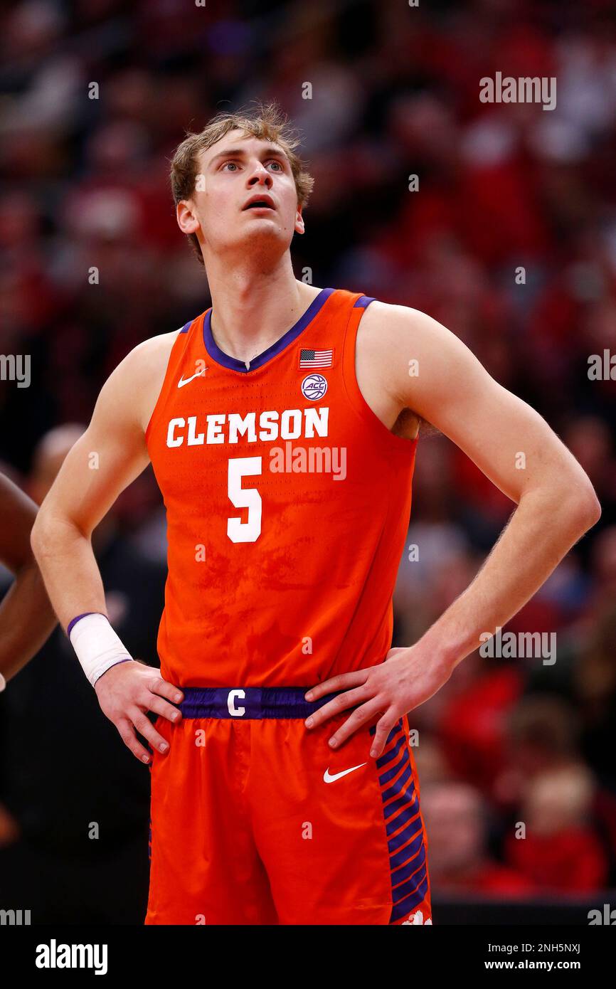 LOUISVILLE, KY - FEBRUARY 18: Clemson Tigers forward Hunter Tyson (5 ...