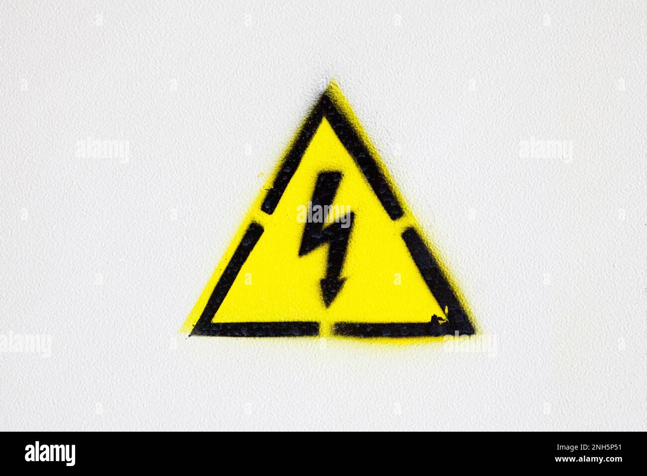 Electricity hazard sign hi-res stock photography and images - Alamy