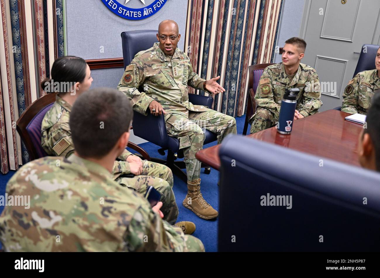 Rotc summer internship hi-res stock photography and images - Alamy