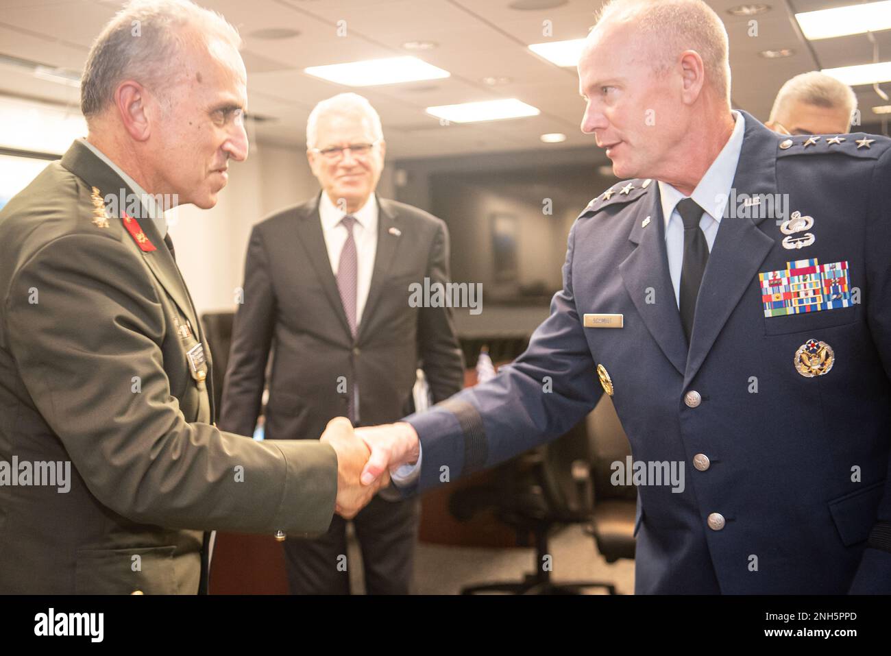 CRYSTAL CITY, VA. (July 18, 2022) – Lt Gen Michael Schmidt (right ...