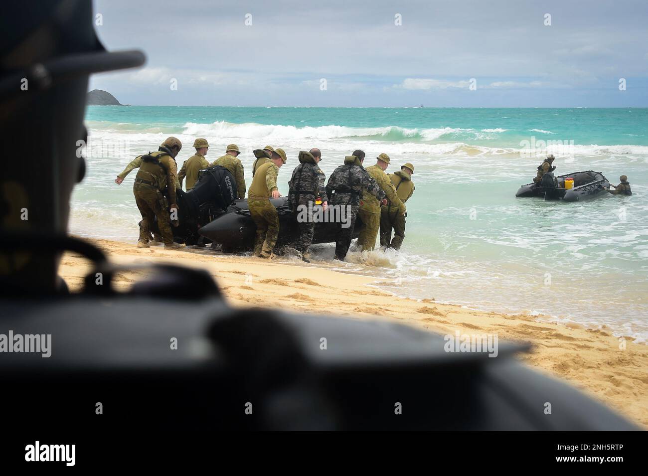 220718-N-EE352-1103 BELLOWS AIR FORCE STATION, Hawaii (July 18, 2022 ...