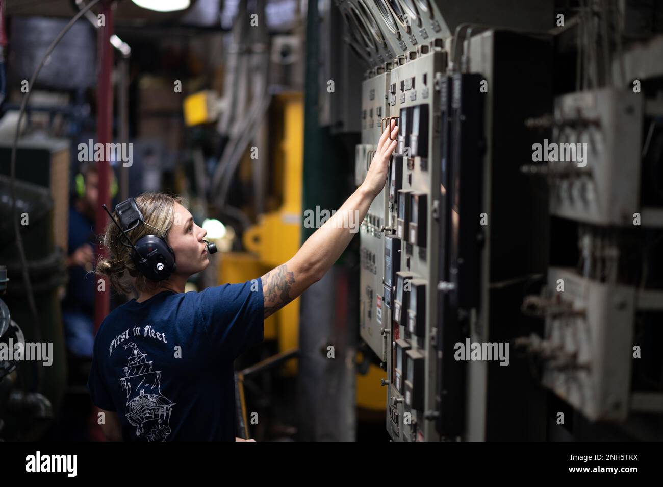 Uscgc bear wmec 901 hi-res stock photography and images - Alamy