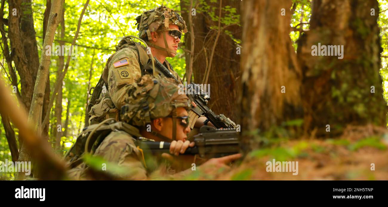 U.S. Army Soldiers assigned to Charlie Company, 1st Battalion, 181st ...