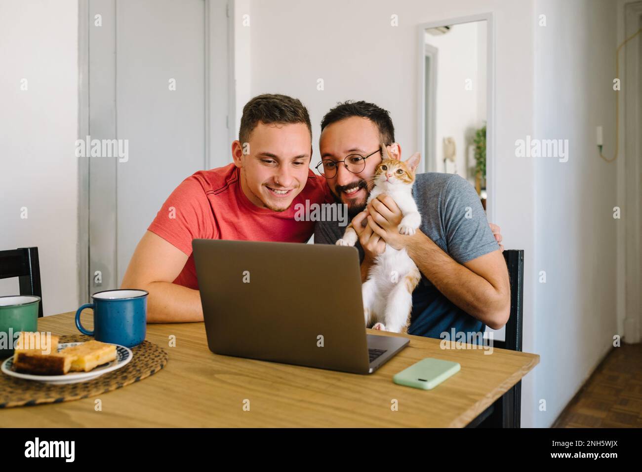 Cat call men hi-res stock photography and images - Alamy