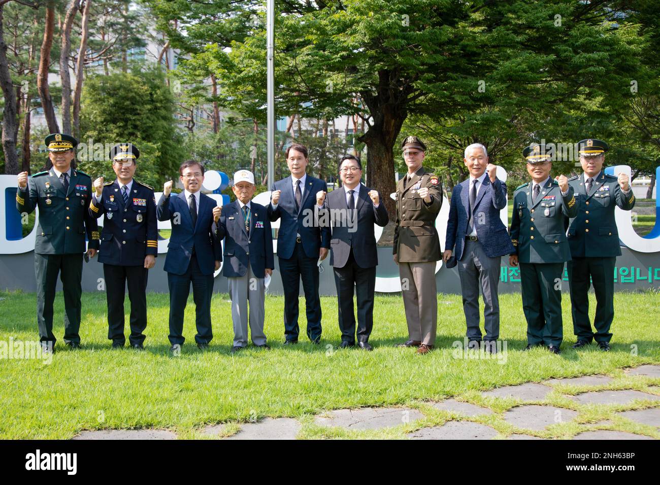 Brig. Gen. Mark Holler, Eighth Army deputy commanding general ...