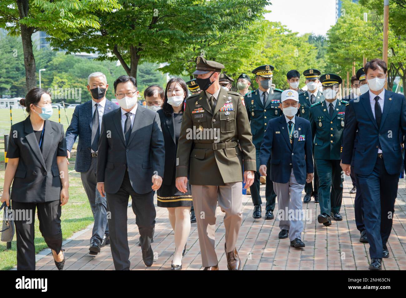 Brig. Gen. Mark Holler, Eighth Army deputy commanding general ...