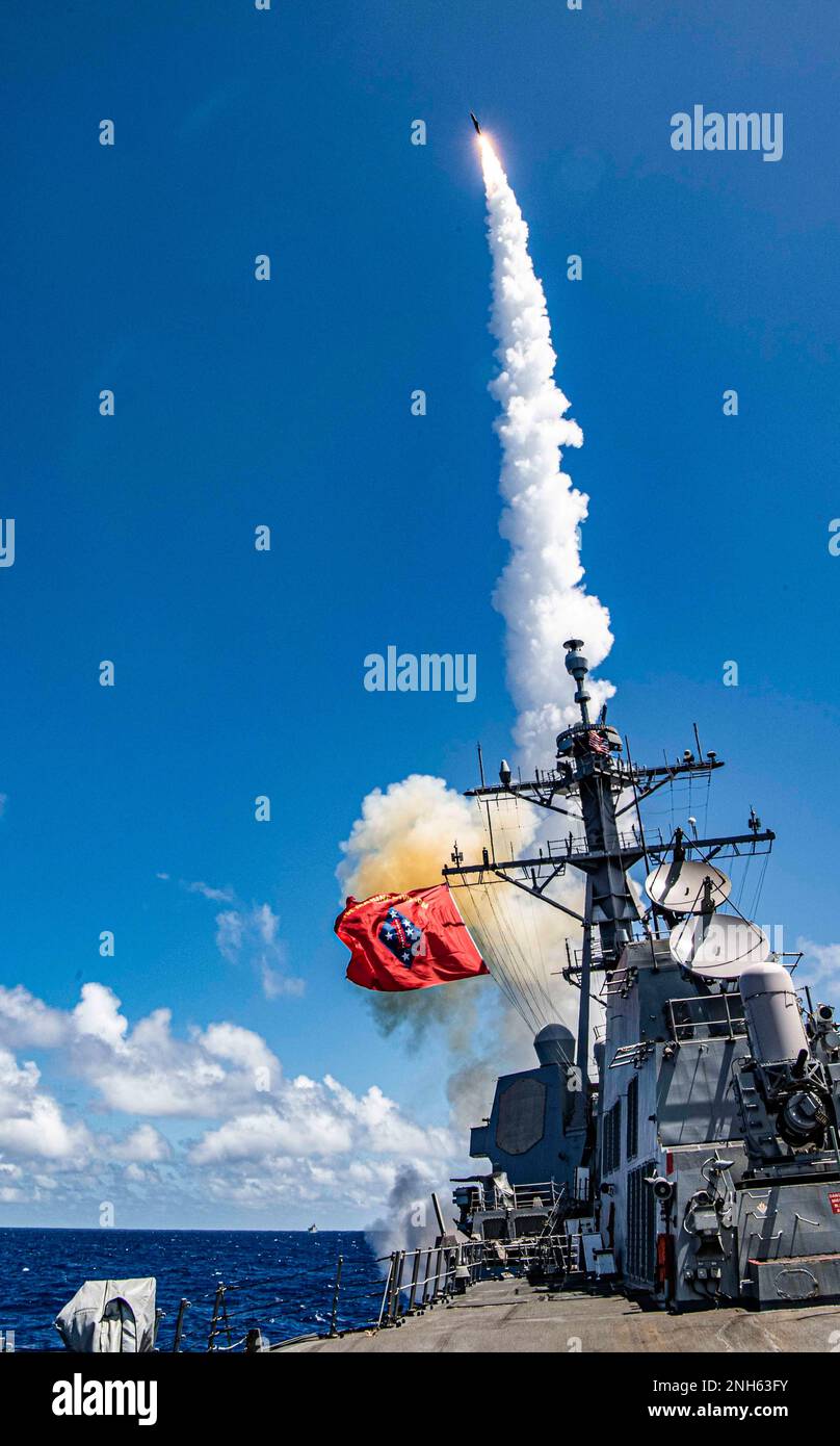 PACIFIC OCEAN (July 19, 2022) Arleigh Burke-class guided-missile ...