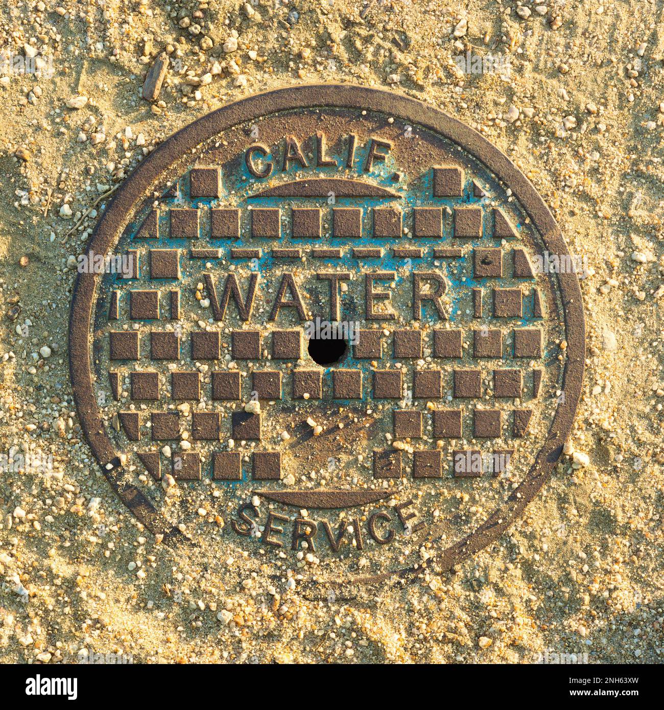 Utility cover hi-res stock photography and images - Alamy