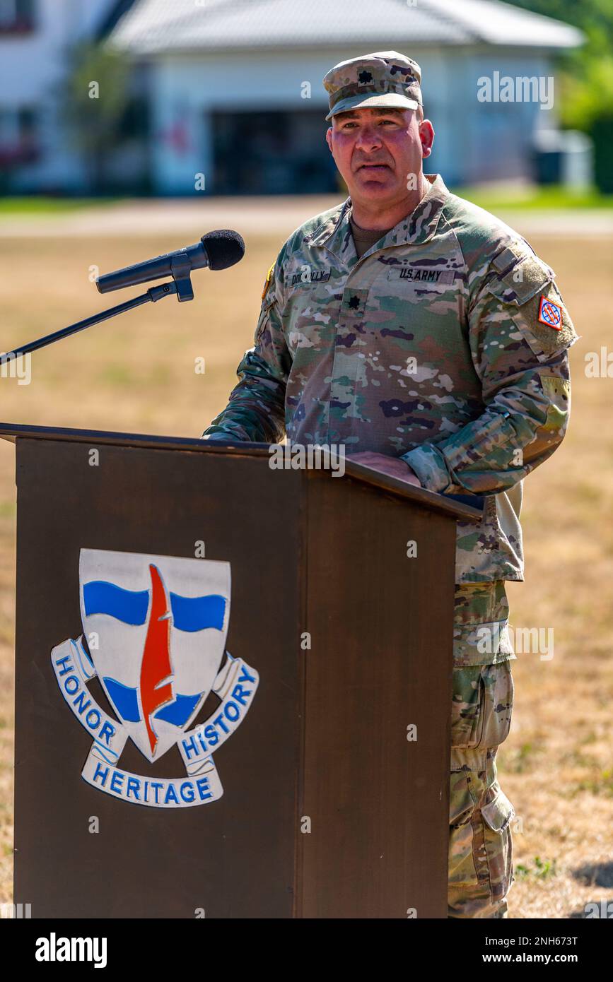 U.S. Army Lt. Col. Kenneth H. Donnolly, 102d Signal Battalion outgoing ...
