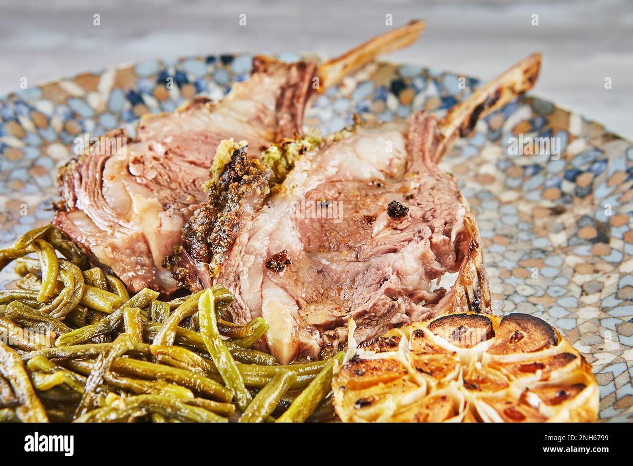 Medium rare lamb chop hi-res stock photography and images - Alamy