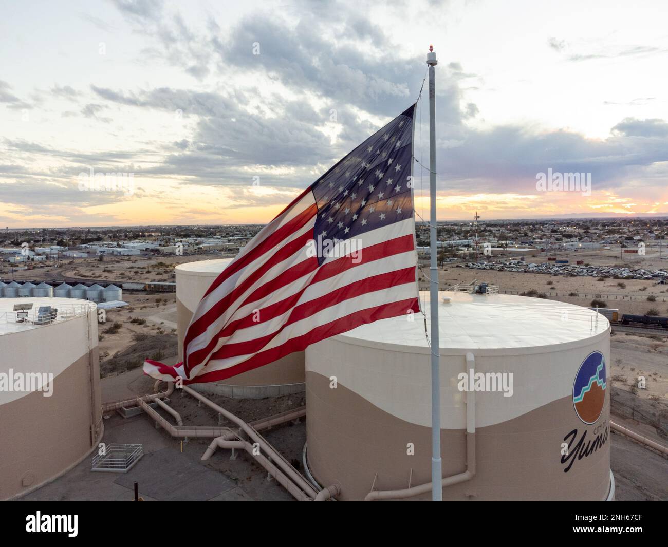 Yuma water tanks hi-res stock photography and images - Alamy