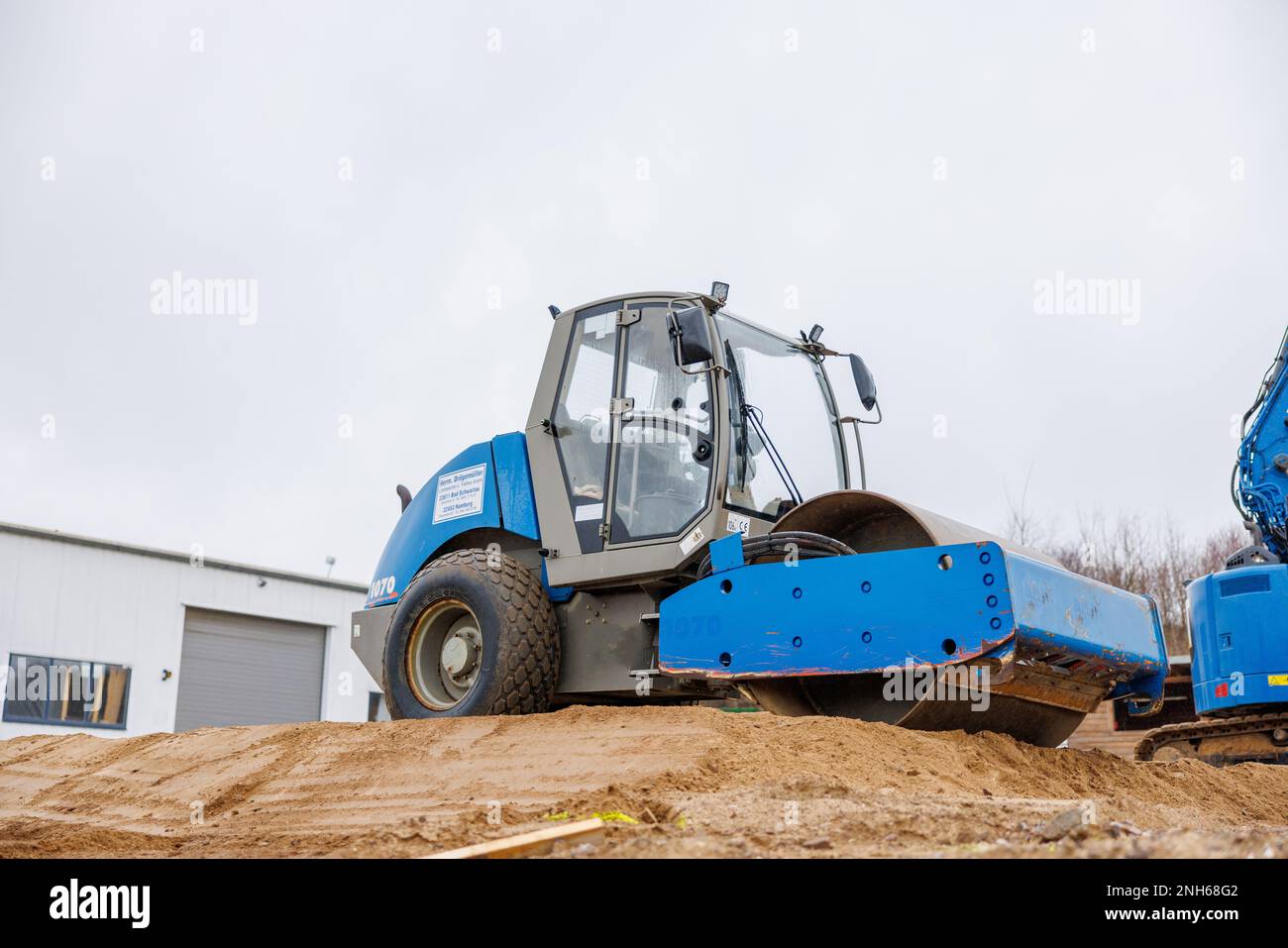 Compact layer of soil hi-res stock photography and images - Alamy