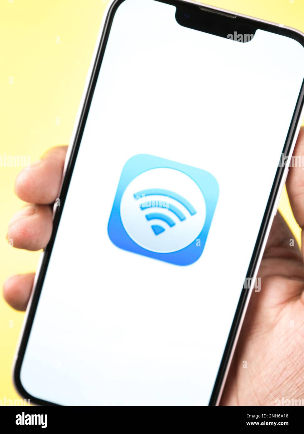 Apple airport utility hi-res stock photography and images - Alamy