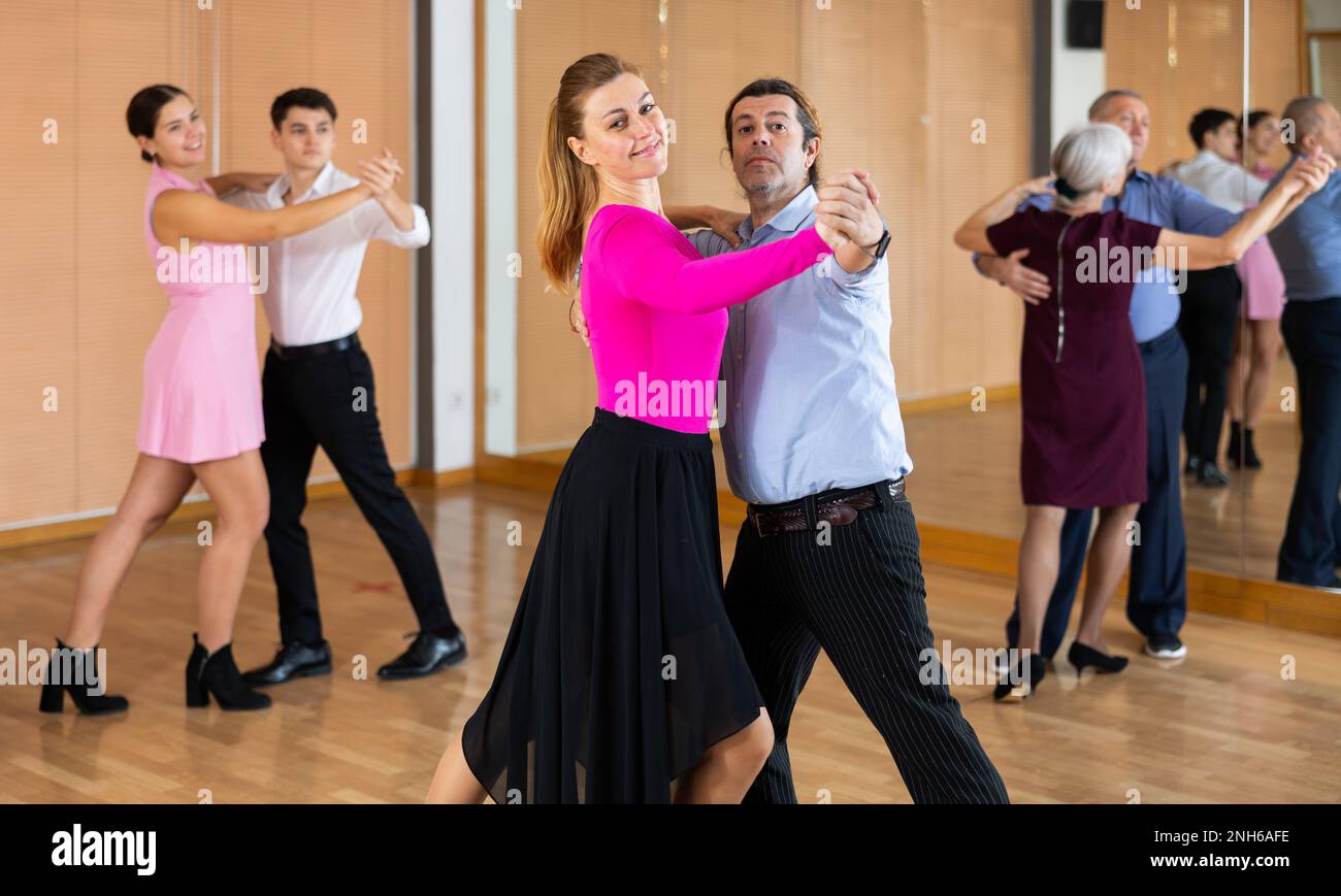 Middle school dance gym hi-res stock photography and images - Alamy