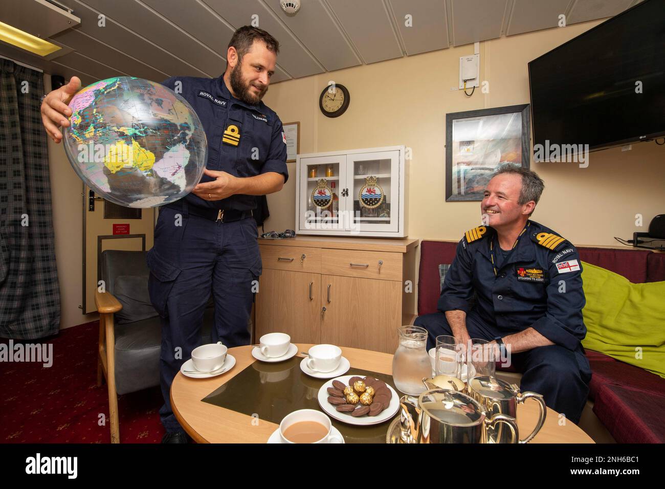 PACIFIC OCEAN (July 19, 2022) – Capt. Charles Maynard of the Royal Navy ...