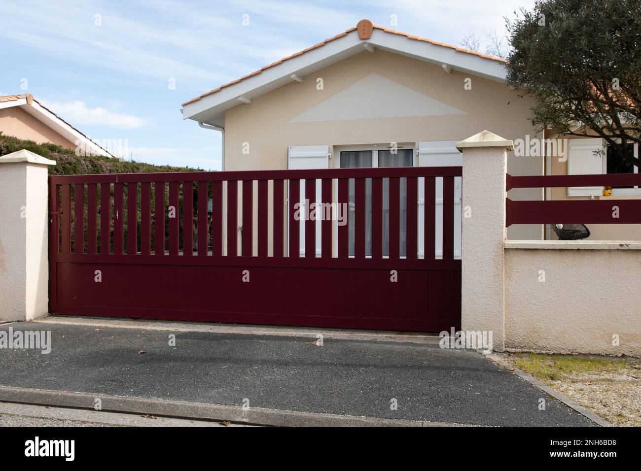 Aluminum modern red burgundy slide gate home portal of suburb house ...