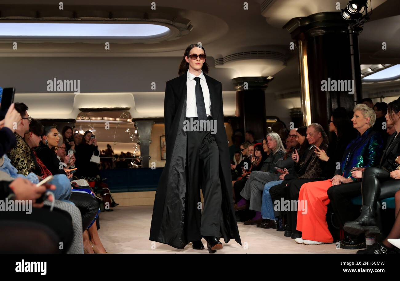 London, Britain. 20th Feb, 2023. A model presents a creation of Helen ...