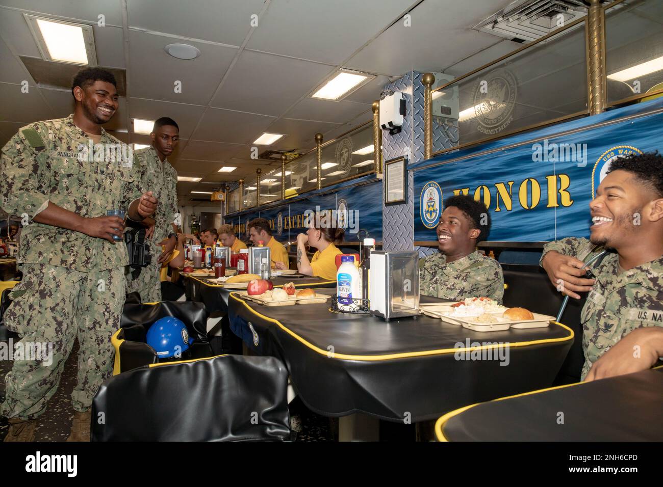 220721-N-CF580-2045 NORFOLK (JULY 19, 2022) – U.S. Navy Sailors enjoy a ...