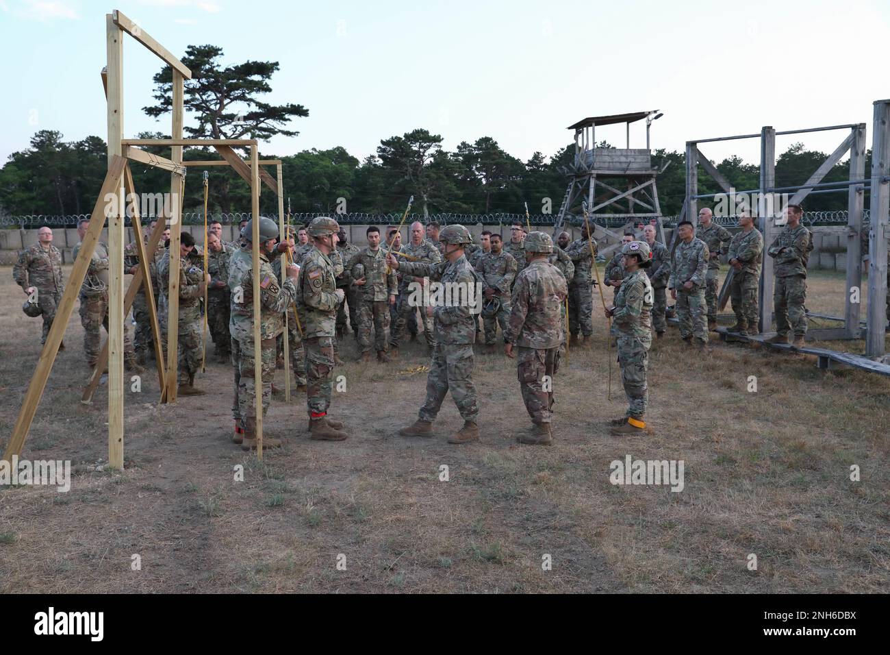 U.S. Army Reserve Soldiers with the 412th Civil Affairs Battalion ...