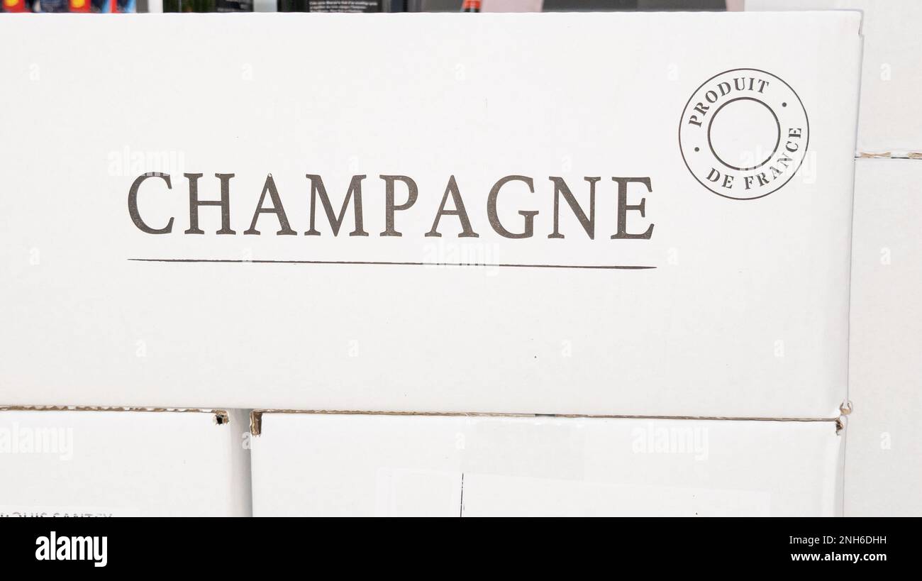 Champagne text hi-res stock photography and images - Alamy