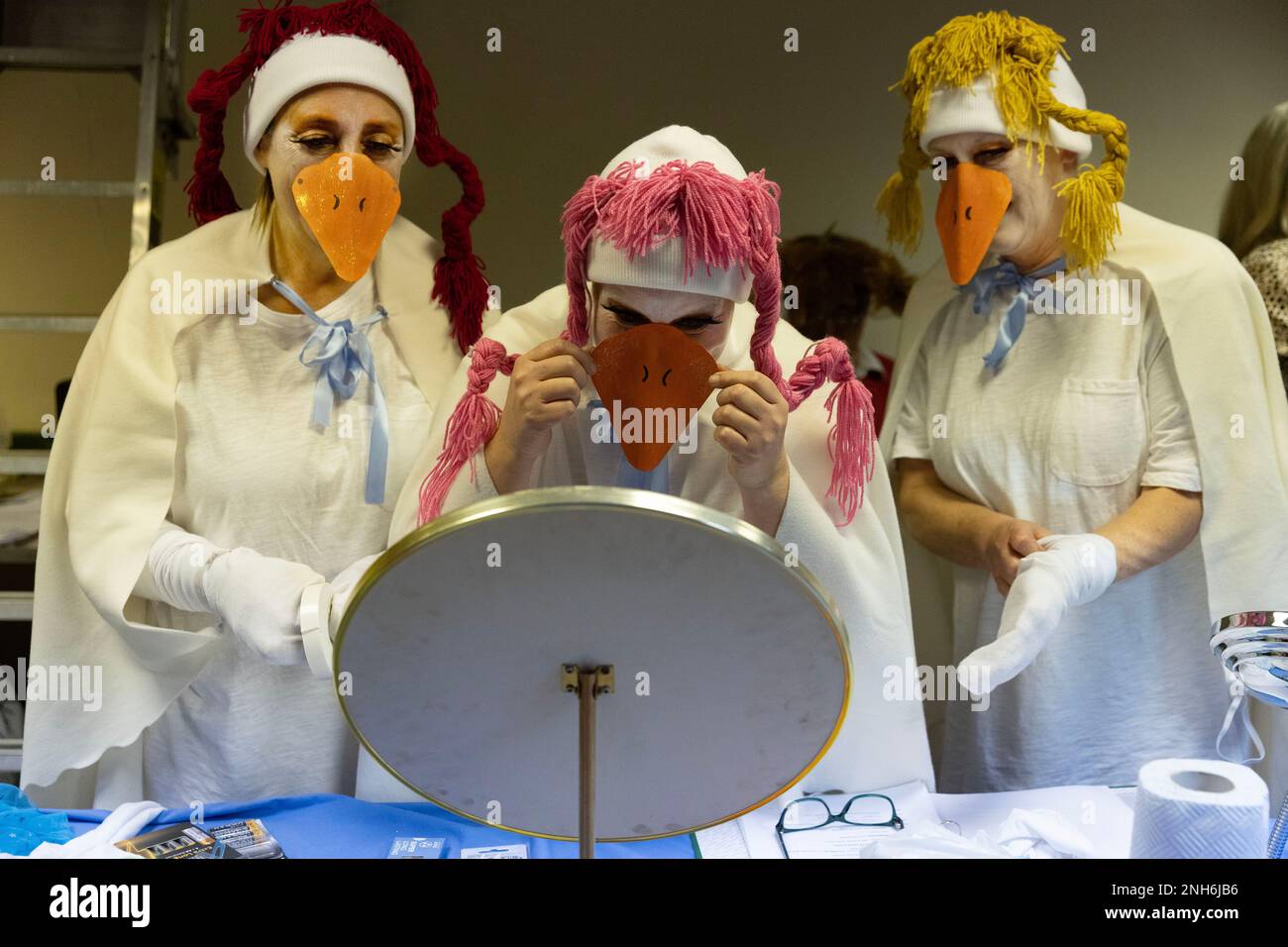 Behind the scenes with The Lulworth Players family amateur dramatics ...