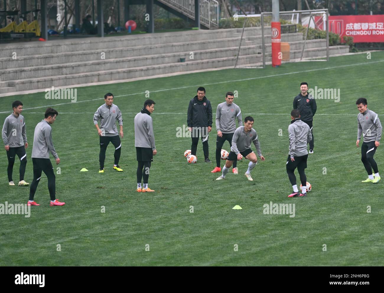 Chengdu Rongcheng Football Club conducts the winter training to prepare ...