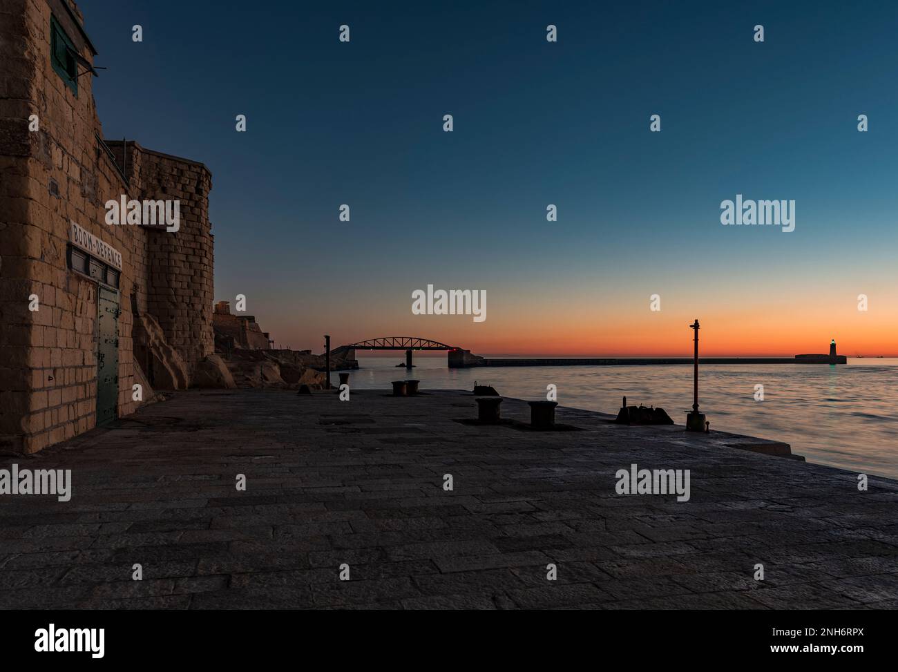 Dawn in valletta hi-res stock photography and images - Alamy