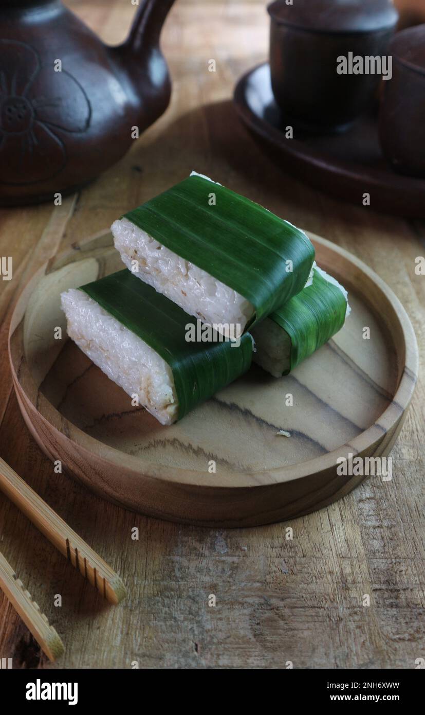 Make stuffed rice cakes hi-res stock photography and images - Alamy