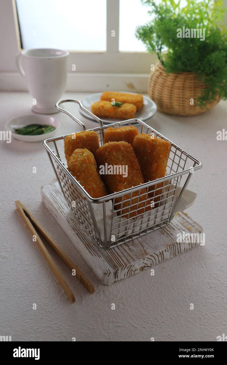 A rissole is a small patty enclosed in pastry, or rolled in breadcrumbs ...